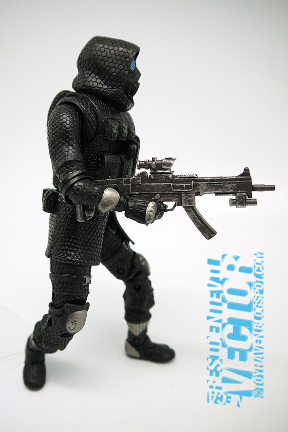 toyhaven: Review 1: NECA Resident Evil "Operation Raccoon City" Vector ...