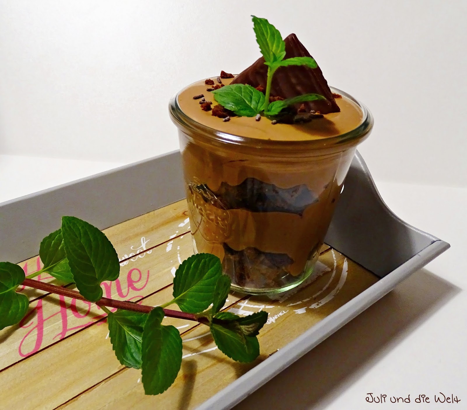 Schoko - Minz - Dessert oder After Eight Dessert: Rezept gegen den ...