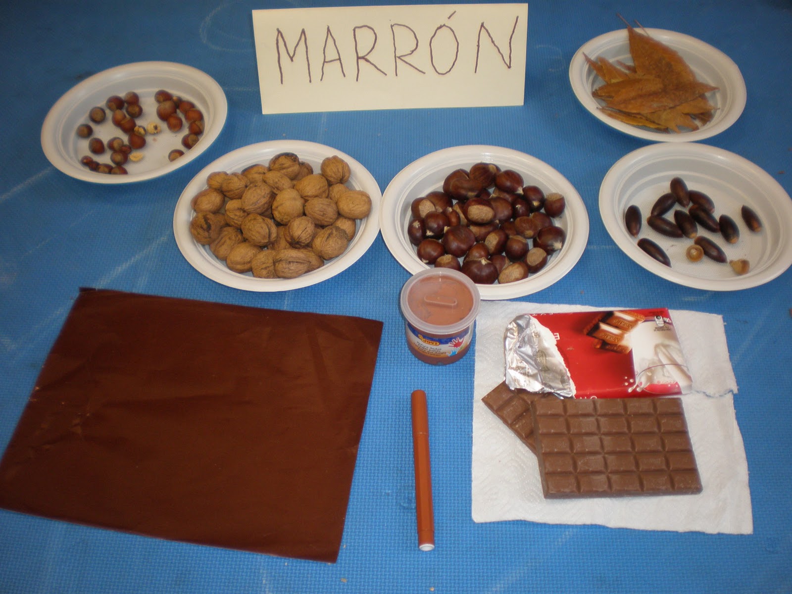 LA CLASE DE MARISA: EL COLOR MARRÓN