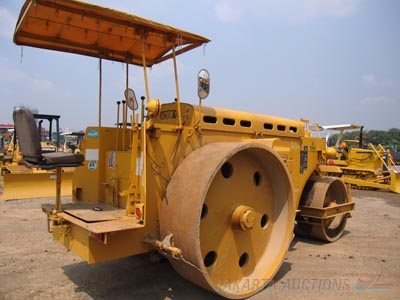 Heavy Equipment: Watanabe WN10 3 Drum Roller