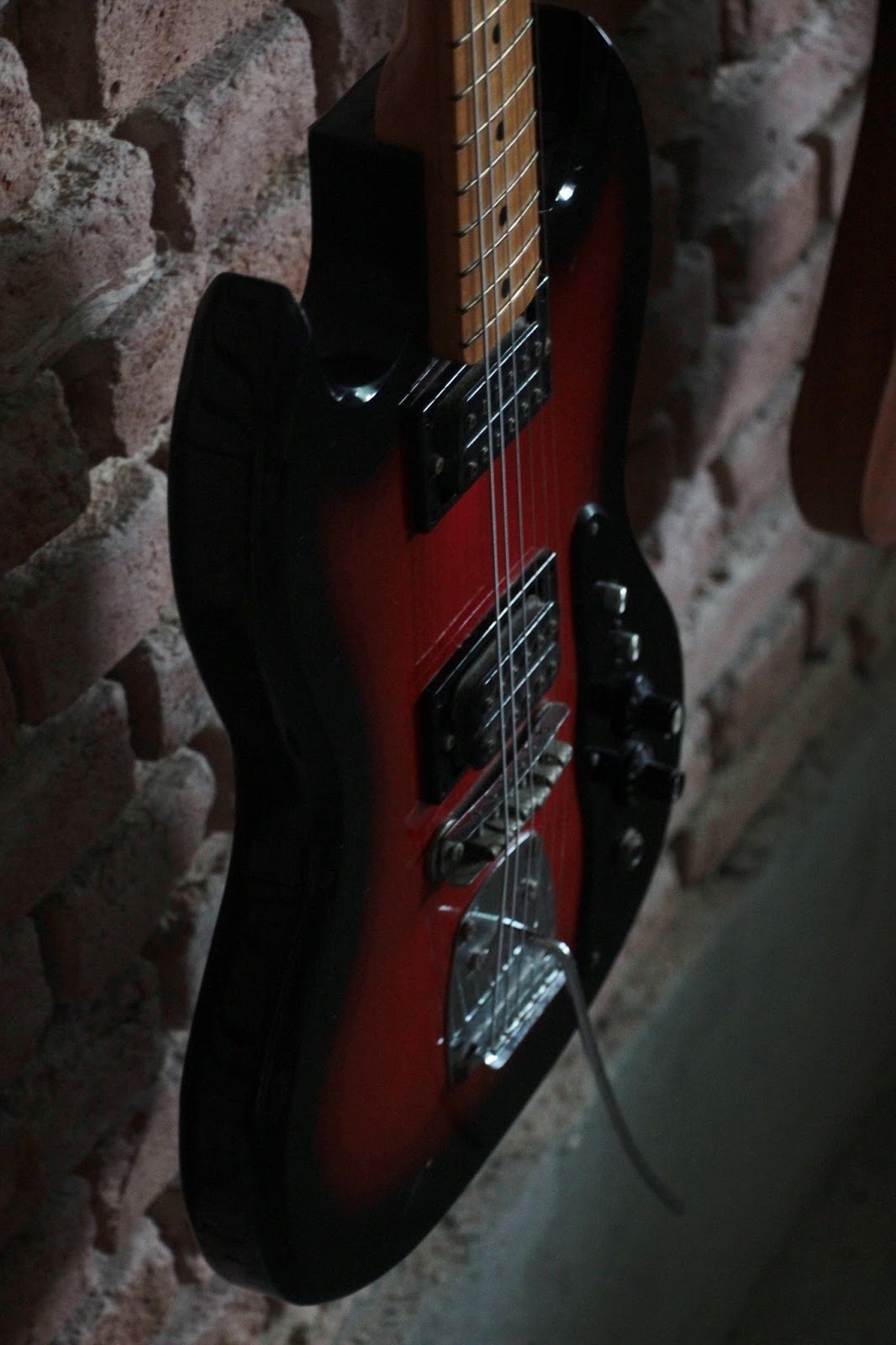 4 Hands Luthieria: Guitarra - Magnus - Vector - Arthur Zanetti