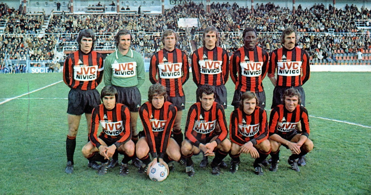 THE VINTAGE FOOTBALL CLUB