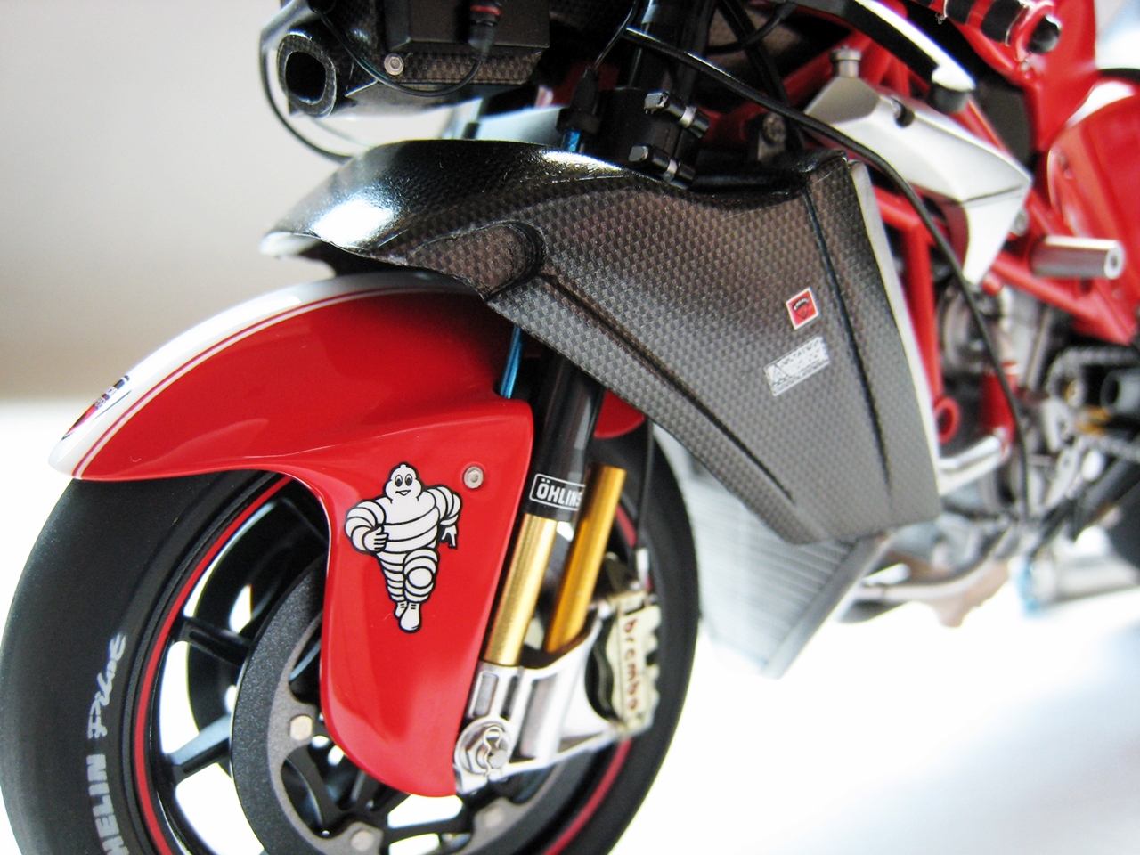1/12的世界：DUCATI Desmosedici GP4 by 盧彥文