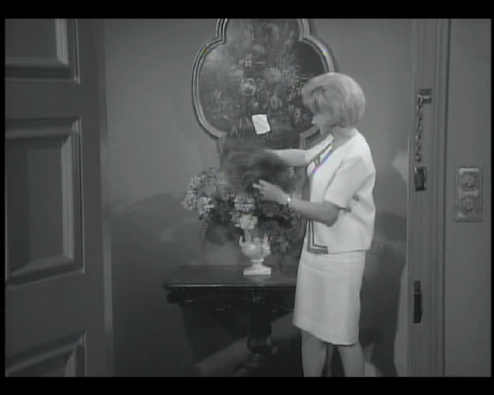 Desolation Angel's Damsels in Distress: dubna 2012