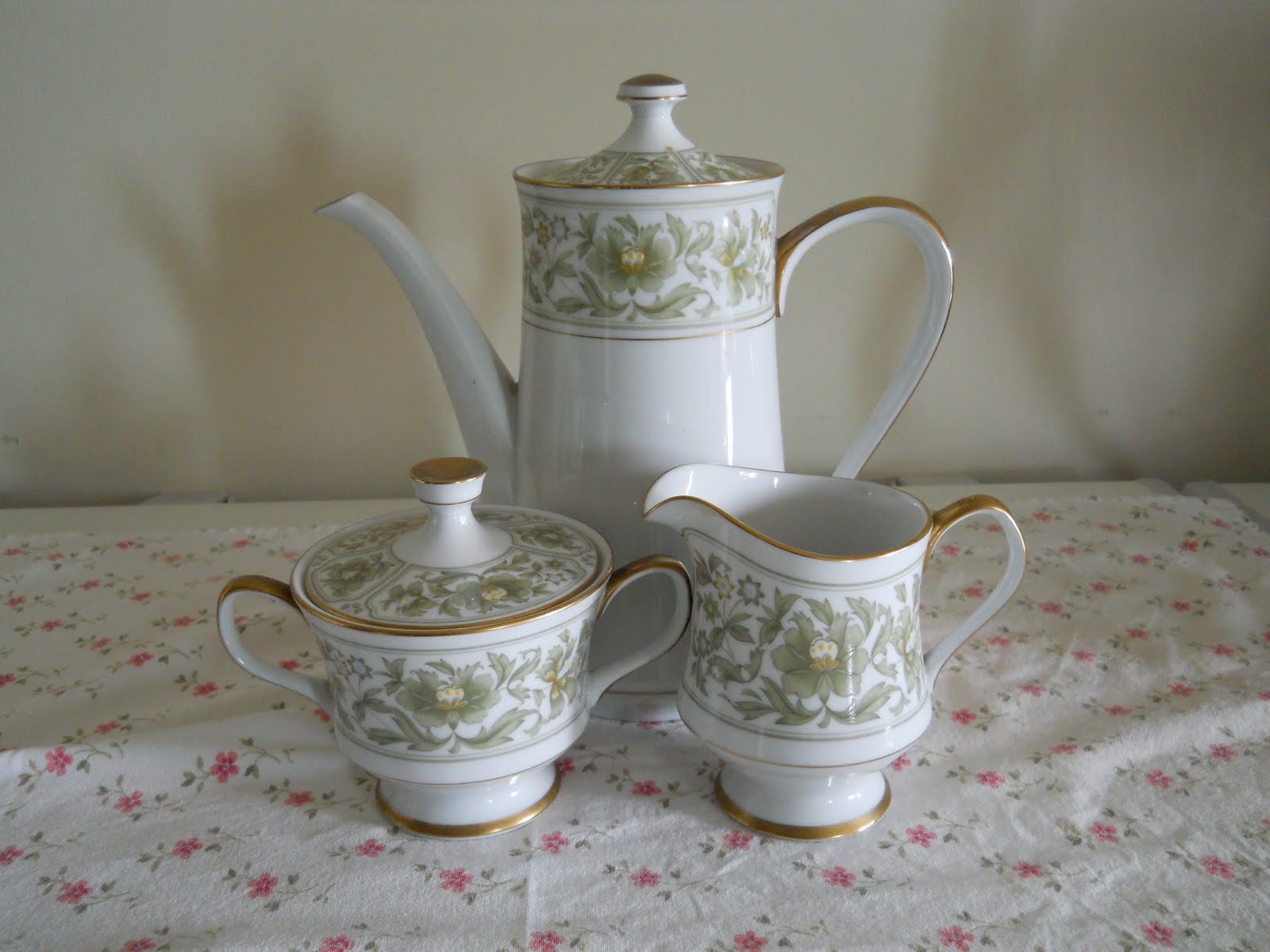 Country Treasures: SANGO TEASET