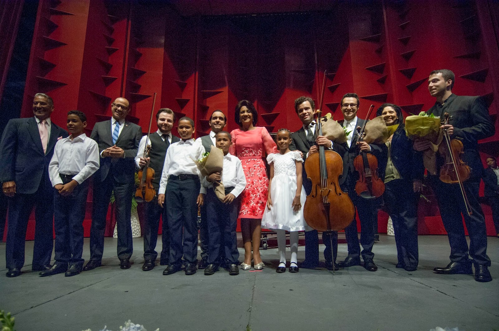 Arte y Sociedad: Quinteto Macondo Chambers Player impresiona en Sala ...