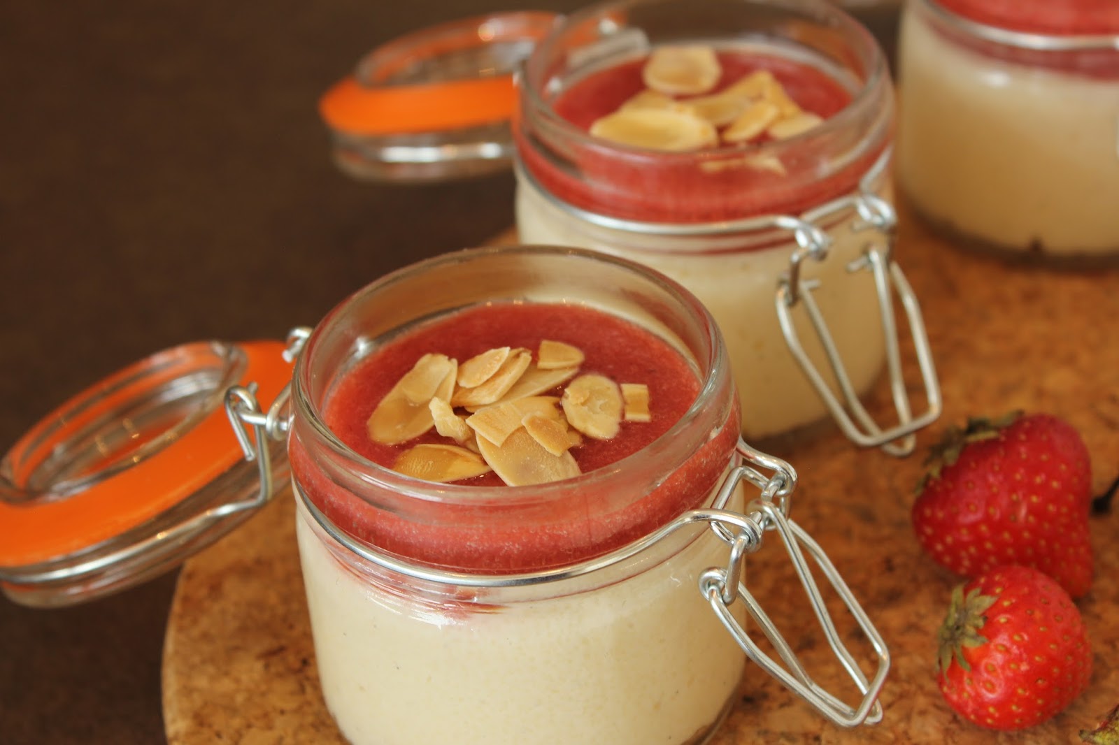 Pudica's Food Corner: Semolina Flummery (Grießflammeri) with Strawberry ...