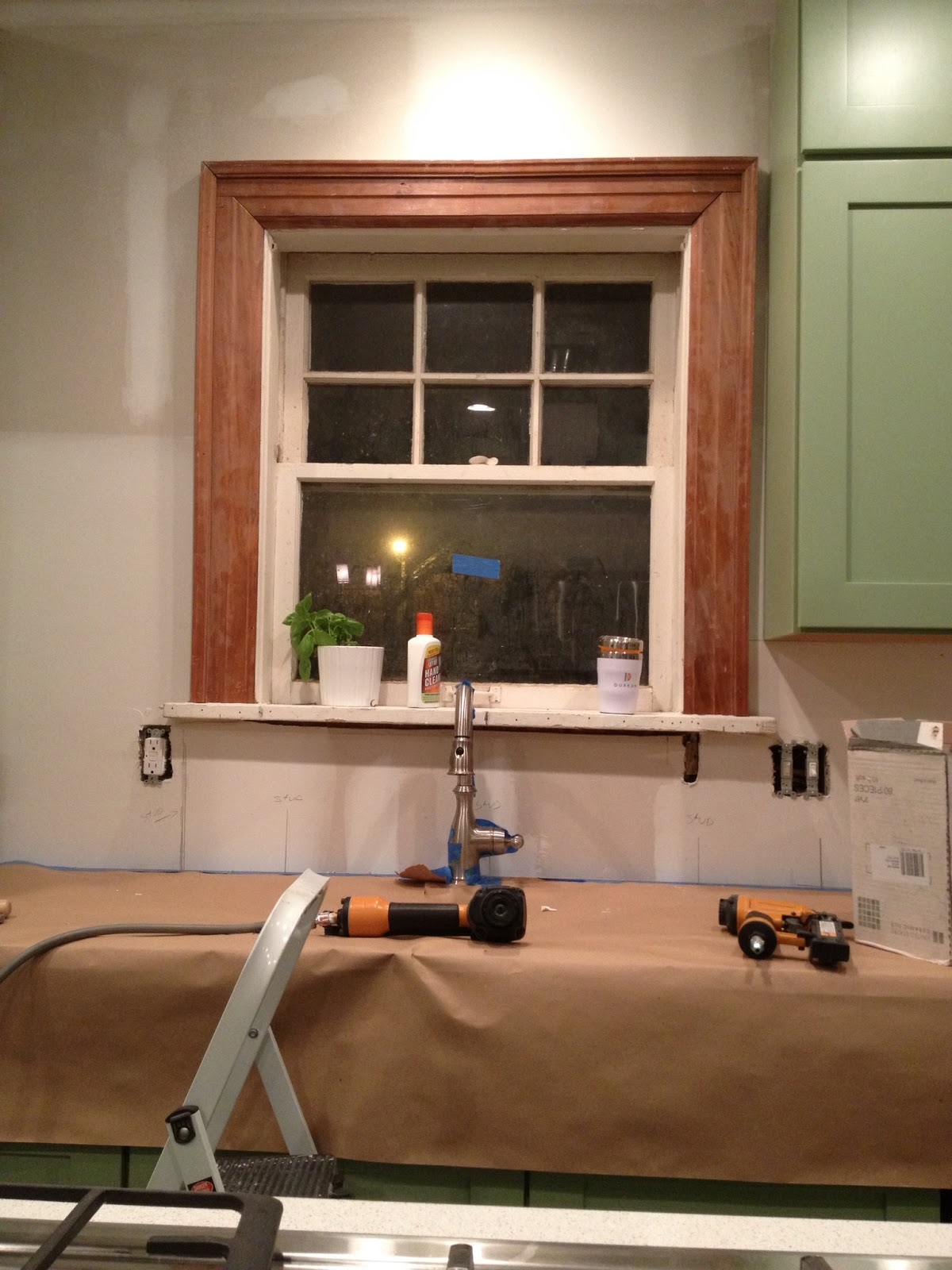 sixtwelvesixteenth: Kitchen Window Casing