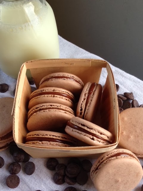 i wish baking was my real job: Chocolate Macarons