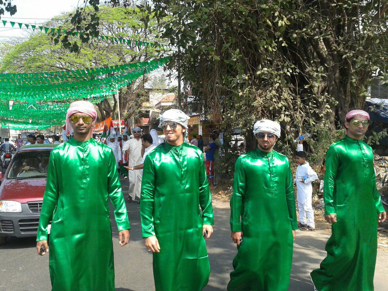 I U M L: Pacha...Athu Njangalkoru Aveshamanu.... https://www.facebook ...