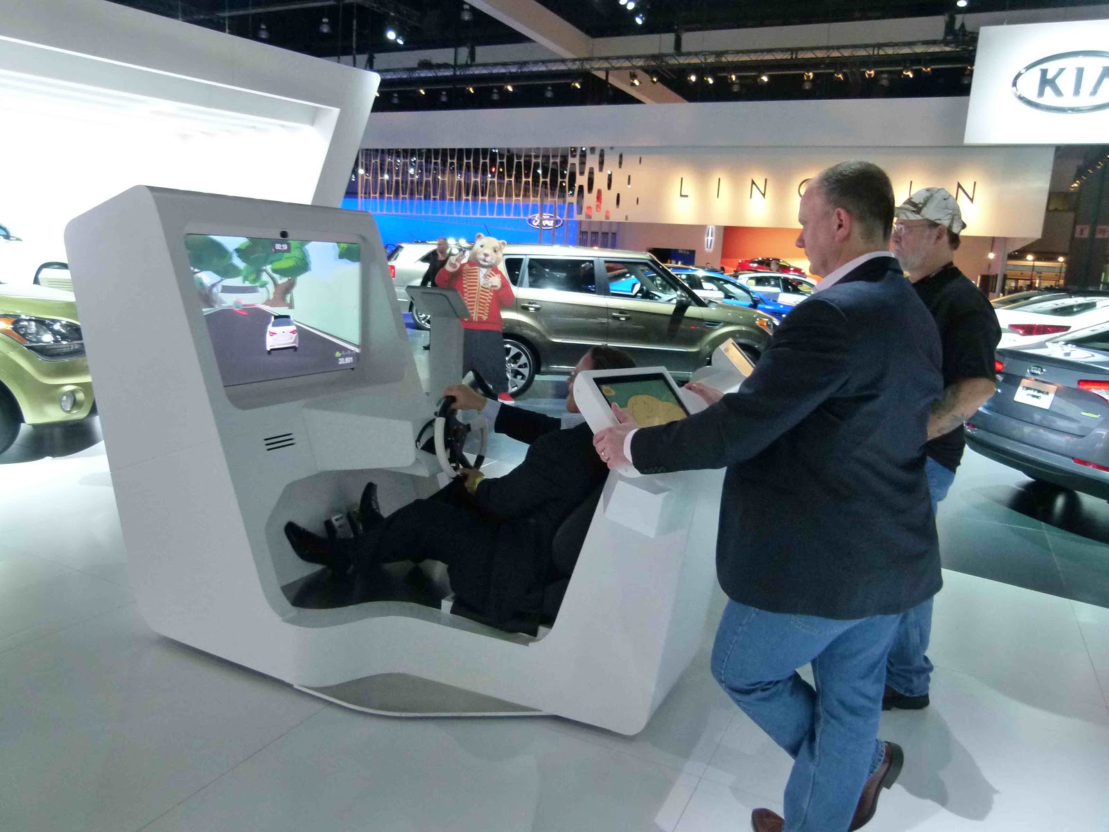 Things To Do In Los Angeles: LA Auto Show 2012: For the Gamer