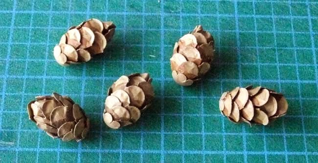 From My Craft Room: Tiny Paper Pinecone Tutorial