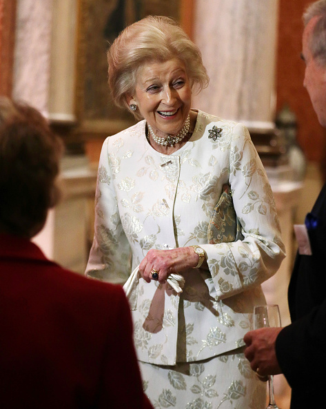 Royal Family Around the World: Queen Elizabeth II Hosts Reception For ...