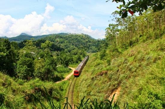 Safari Sri Lanka: Demodara Loop Sri Lanka - Amazing railway ...