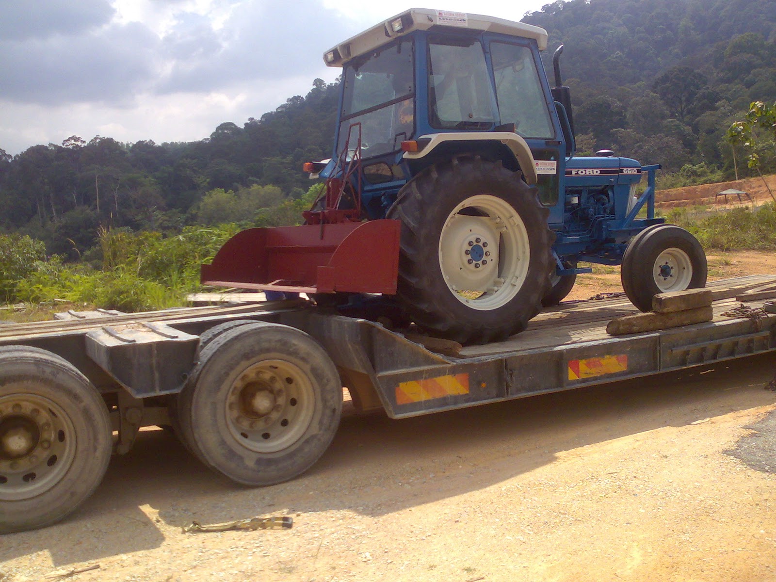 D' BINTARA RESOURCES : PERKHIDMATAN SEWA JENTERA BERAT