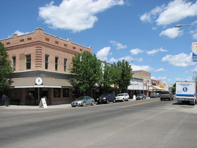 Redefining the Face Of Beauty : TOP 10 ATTRACTIONS IN OREGON!