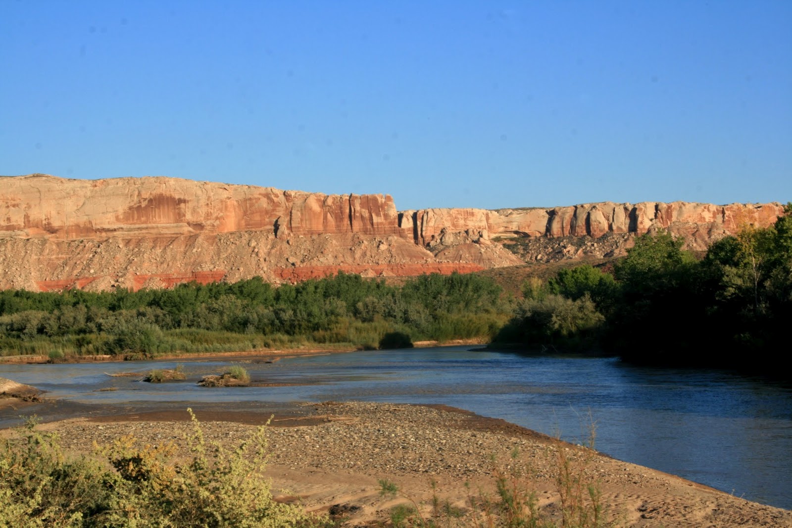 Stillhowlyntravels: Goosenecks, Gods, & Petroglyphs