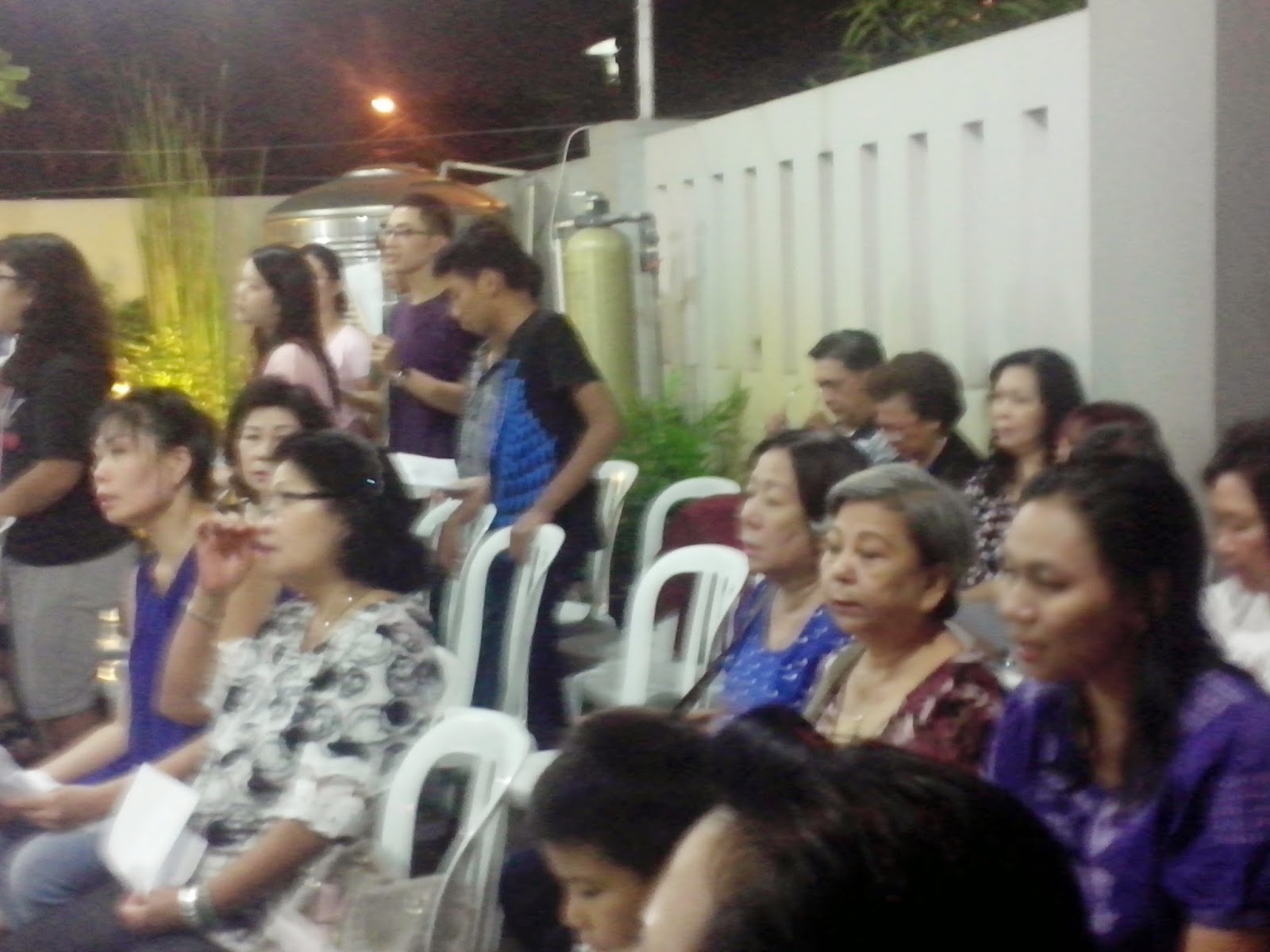 Bangkit Bersama Kristus - Gereja Santo Albertus Bangkit Bersama Kristus - Gereja Santo Albertus