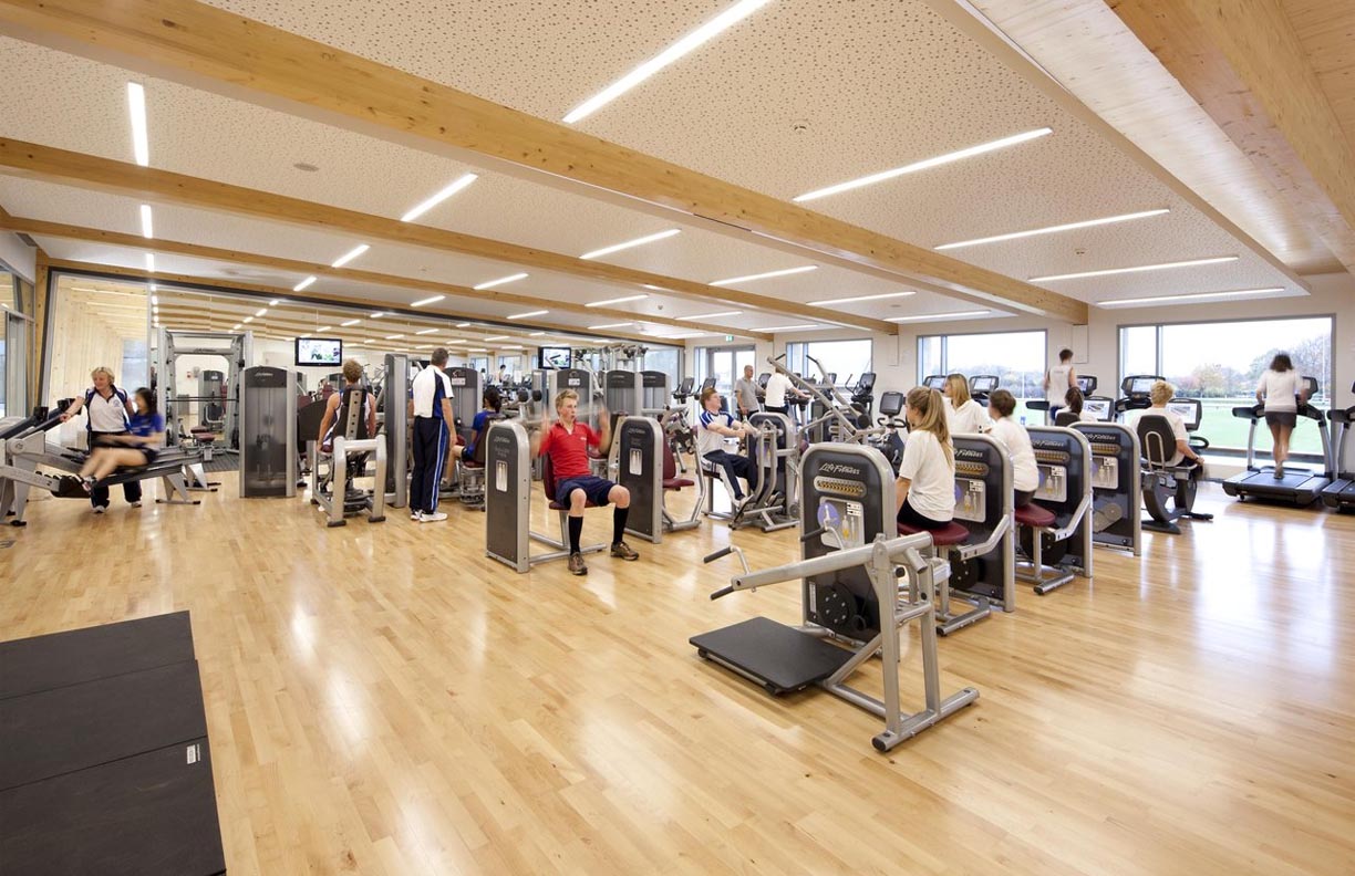 ARCH3611F11_ismael: UPPINGHAM SCHOOL SPORTS CENTRE