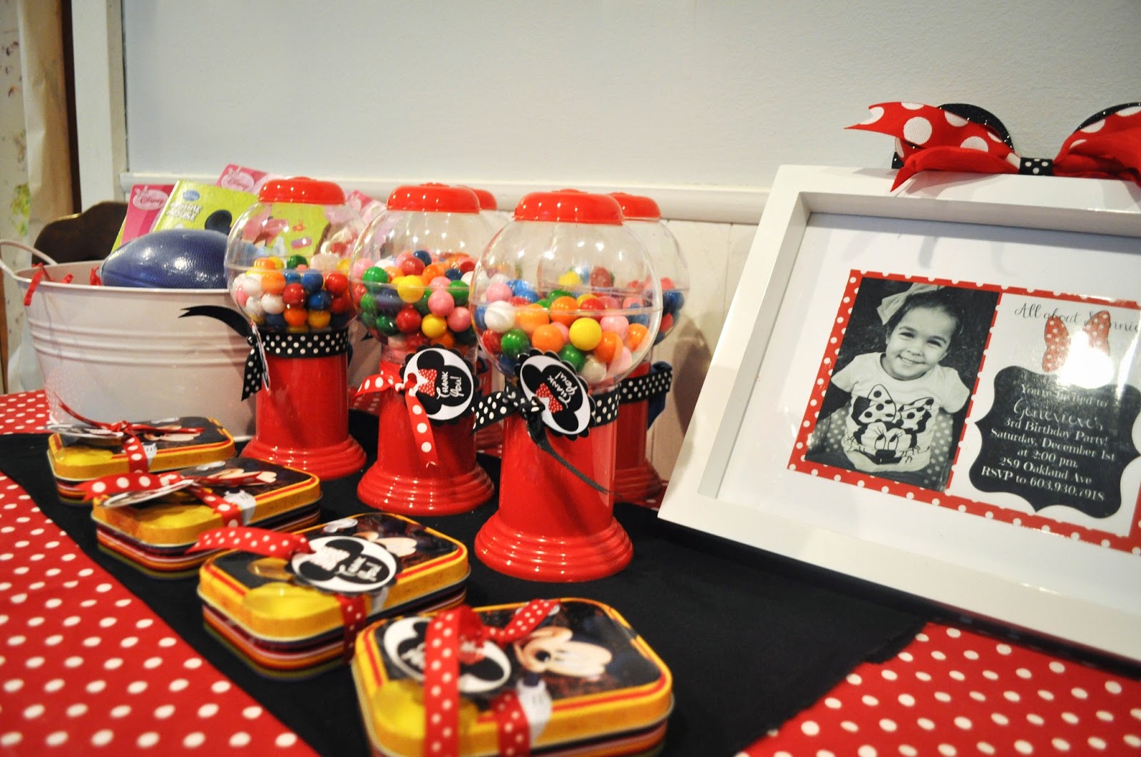 Modern Minnie Mouse Party Decor Favors Pretty Real modern-minnie-mouse-party-decor-favors-pretty-real