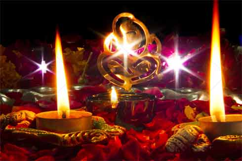 Importance of Aarti in Hindu Puja – Why Aarti is Performed during ...