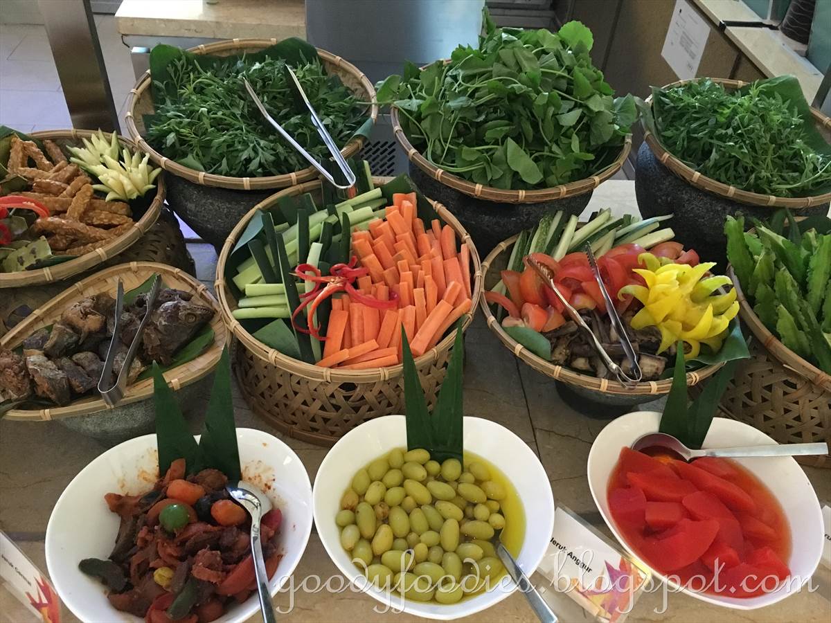 GoodyFoodies: 2016 Ramadan Buffet @ Traders Hotel KL