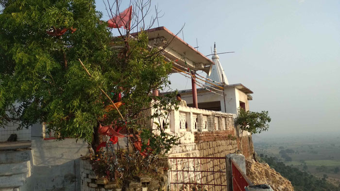 मप्र में है अर्द्धकुंवारी माता का मंदिर: आधी रात को अर्जी लगती है ...