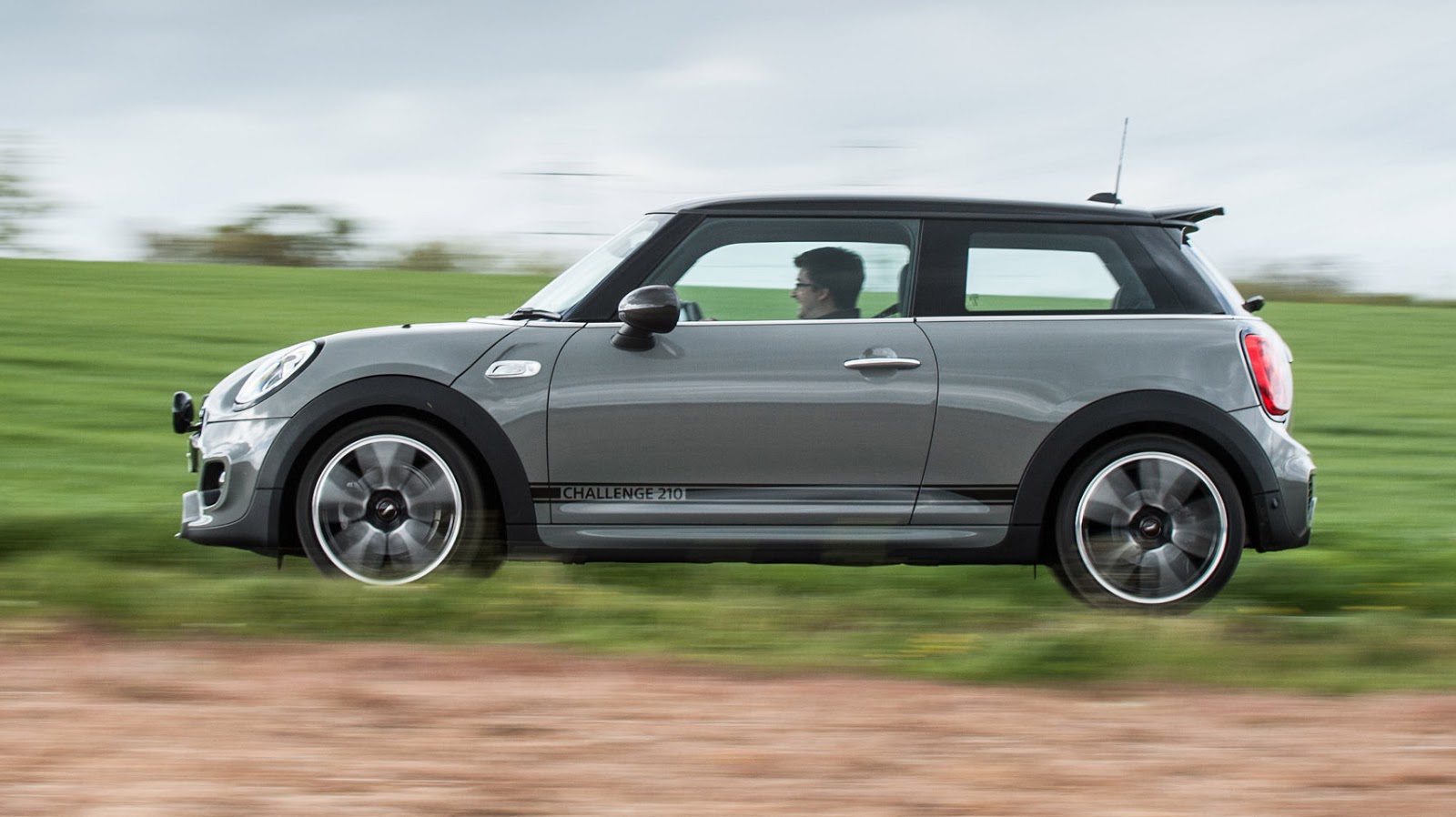 Británicos suertudos: MINI presenta al Challenge 210 Edition : Autoblog ...