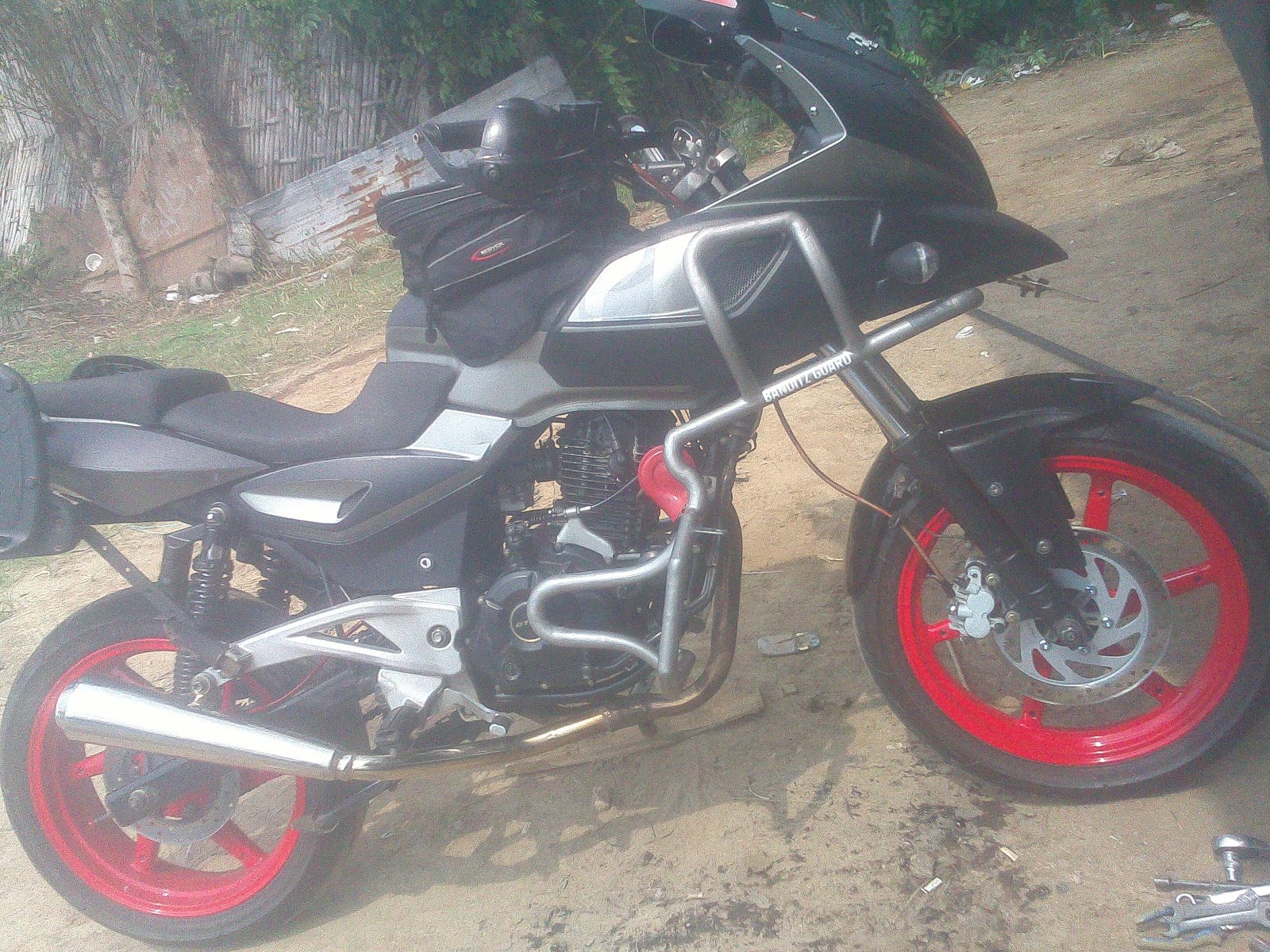 CUSTOM ENGINE GUARD,CRASH BAR,TUBULAR,SIDE GUARD,ENGINE COVER,BREKET ...