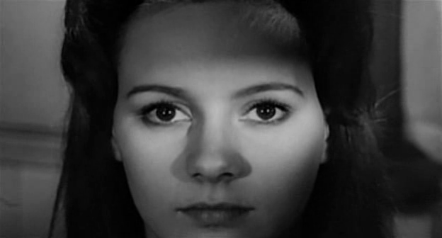 Musings of a Cinematic Obsessive: Tuesday's Overlooked Films: THE EYES ...