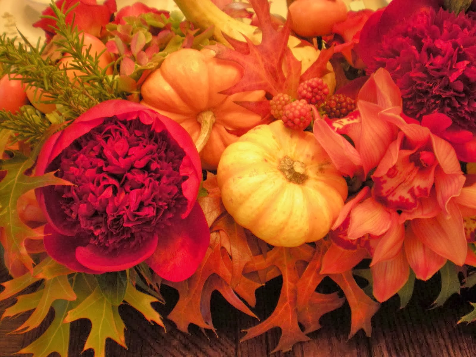 RETRO KIMMER'S BLOG: FLOWERS AND FRUIT FOR A THANKSGIVING MOOD