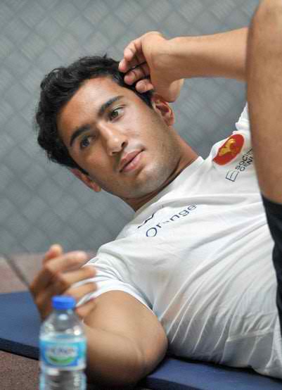 Hunks in Pictures: French Rugby Player Maxime Mermoz