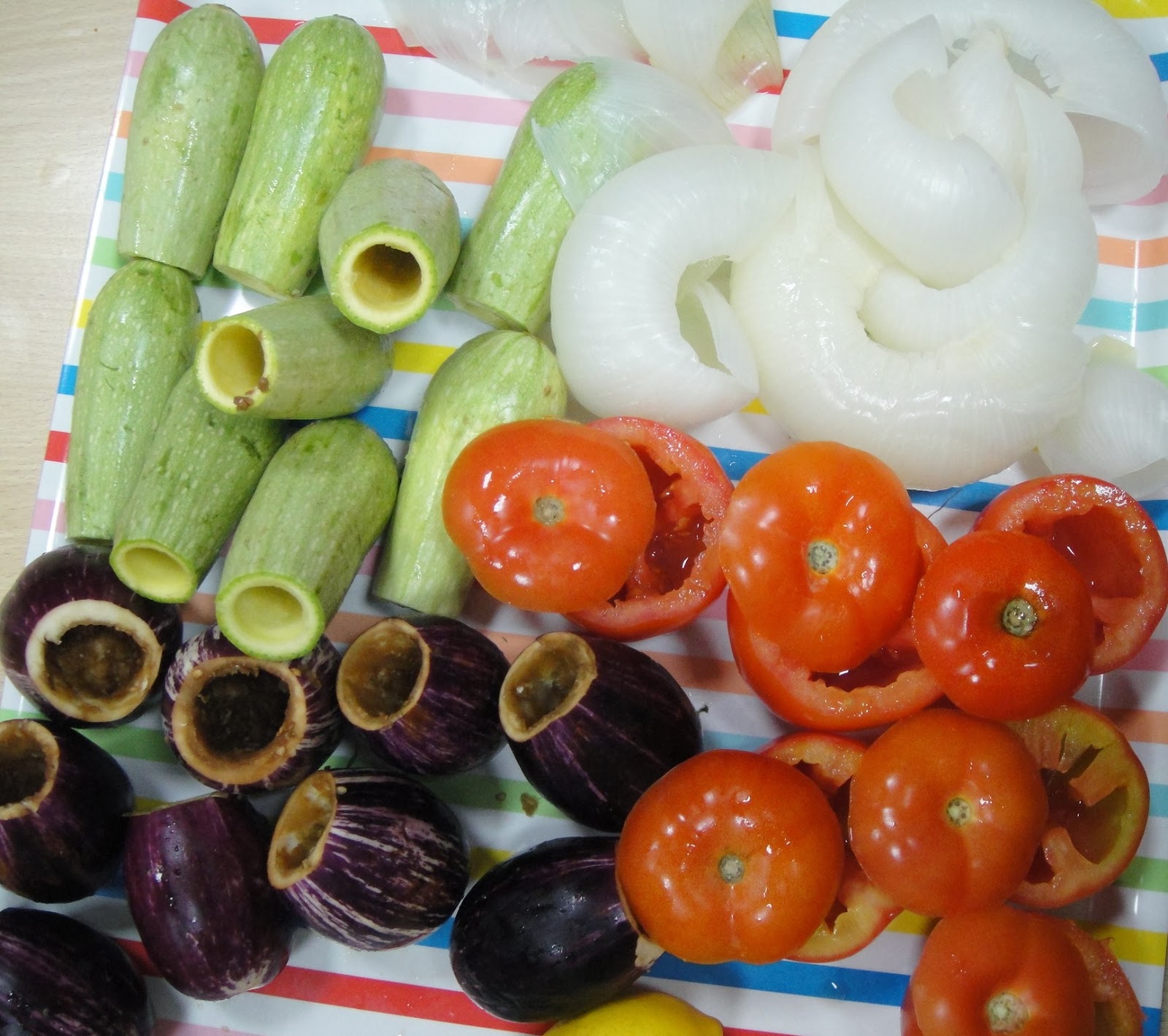 Maryam's Culinary Wonders: 525. Iraqi Dolma