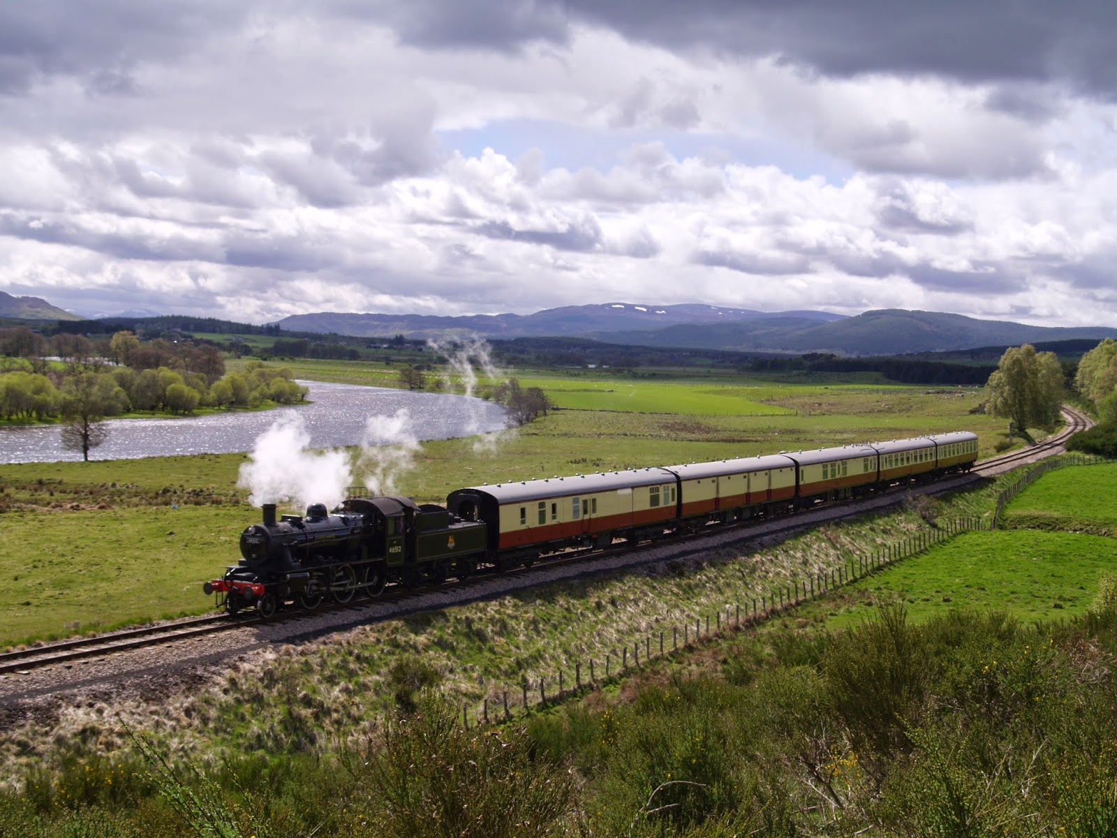 On Track at the Strathspey Railway: May 2015