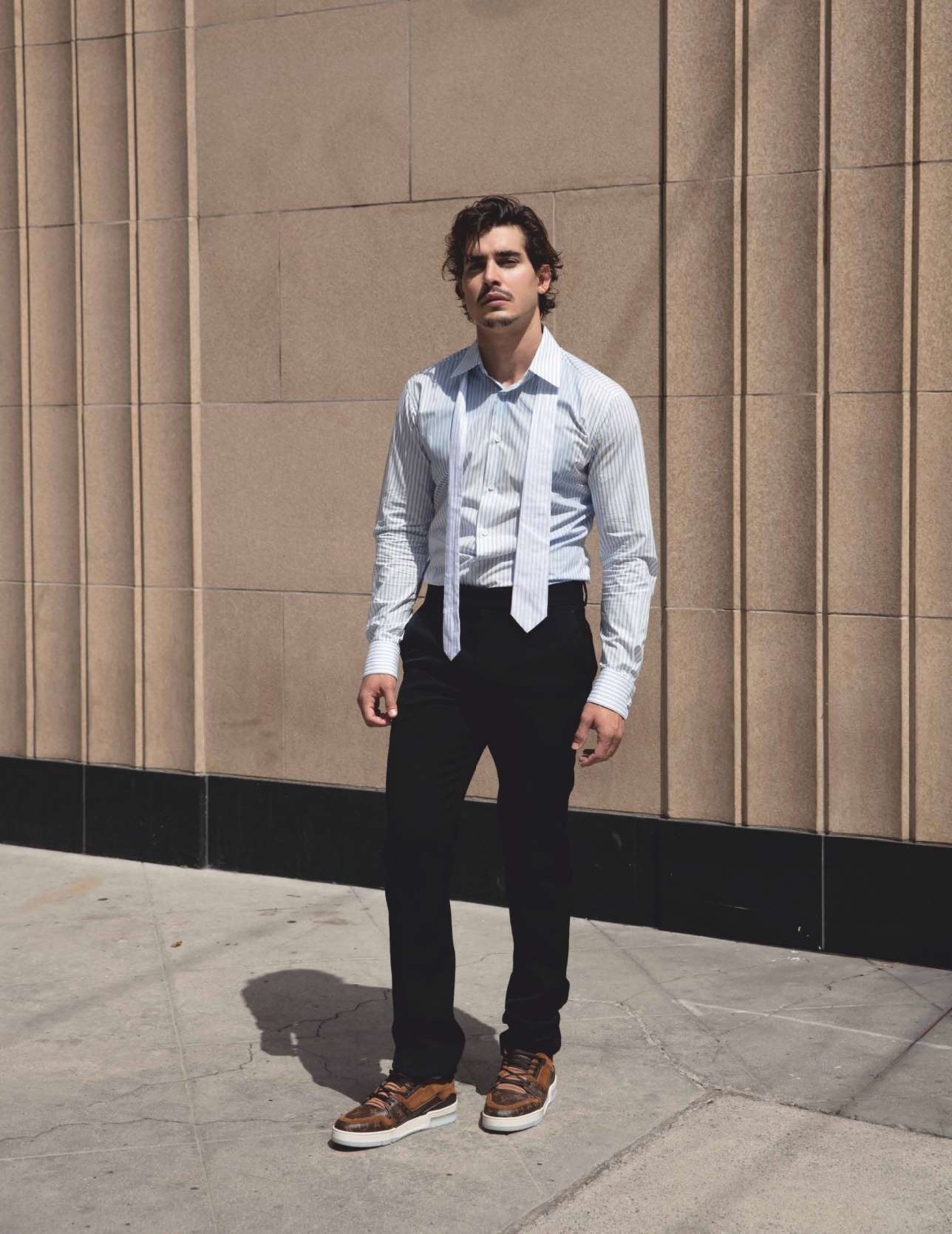 Henry Zaga para DA MAN Magazine por Mitchell Nguyen McCormack