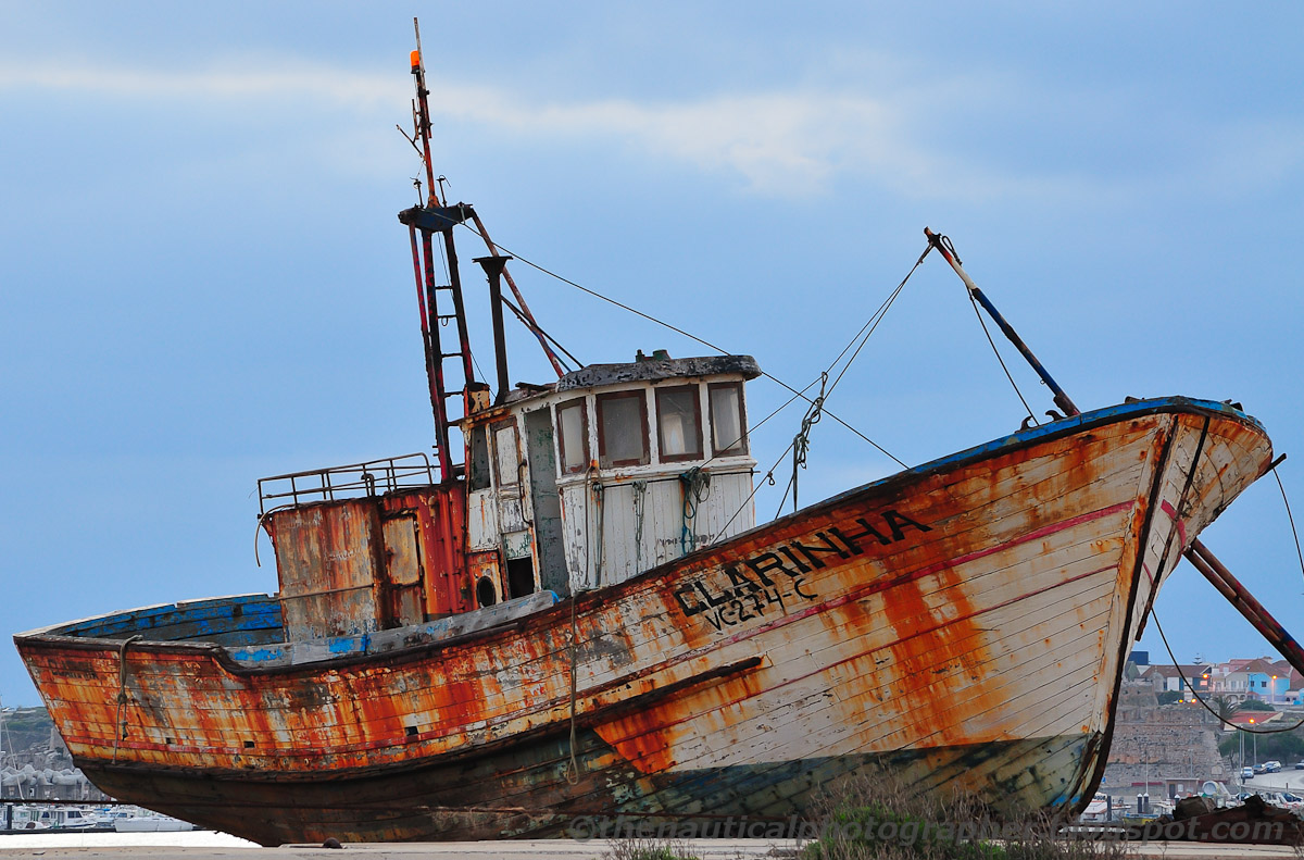 The Nautical Photographer: Old trawler