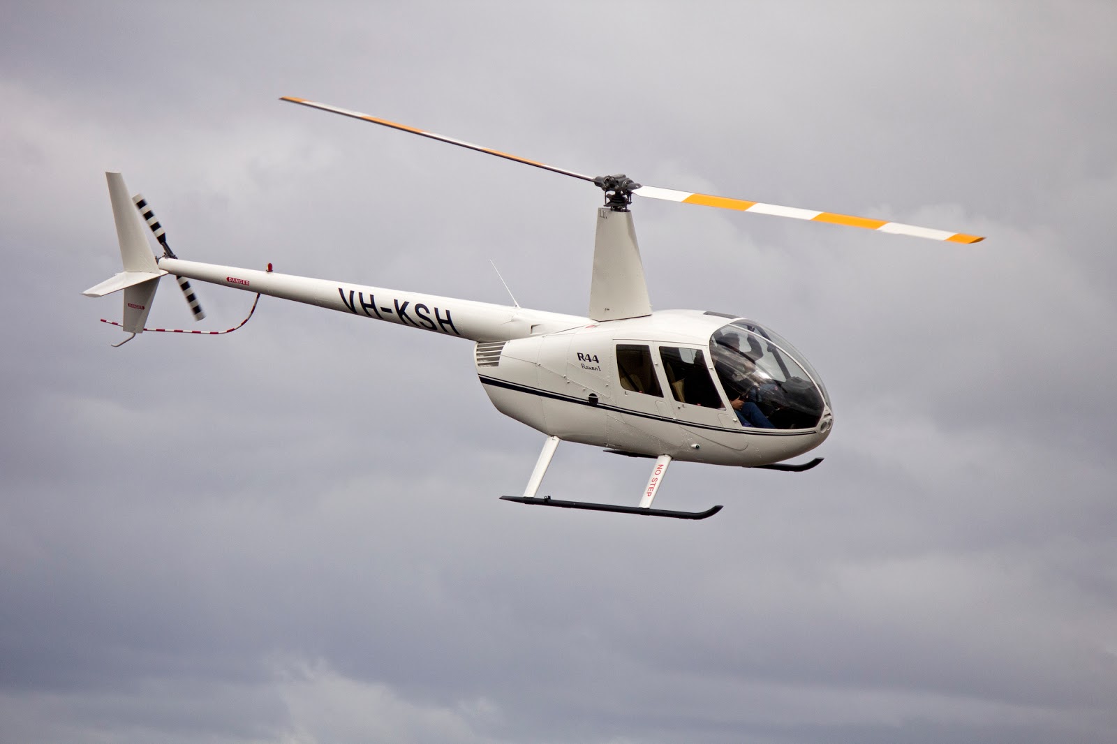 ROBINSON R44