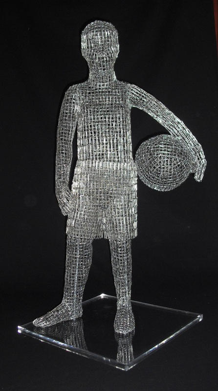 Esculturas hechas con clips por Pietro D' Angelo