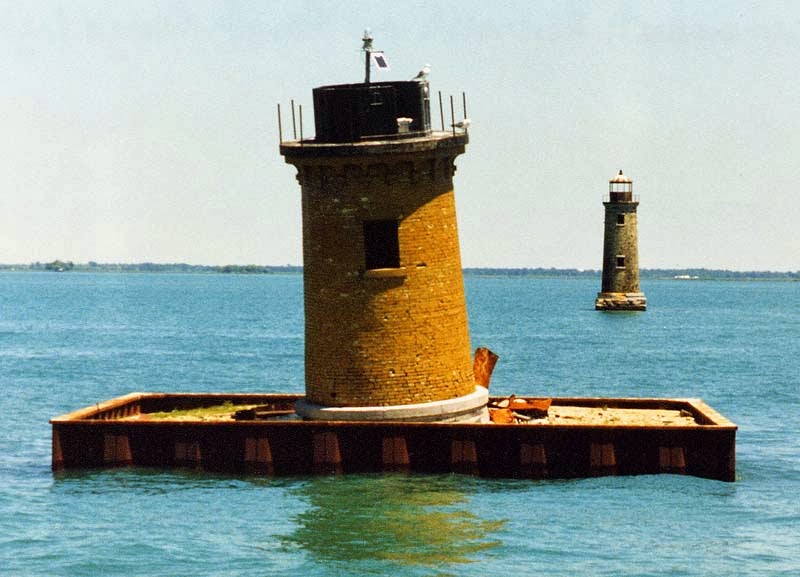 none: Lighthouses that Lean