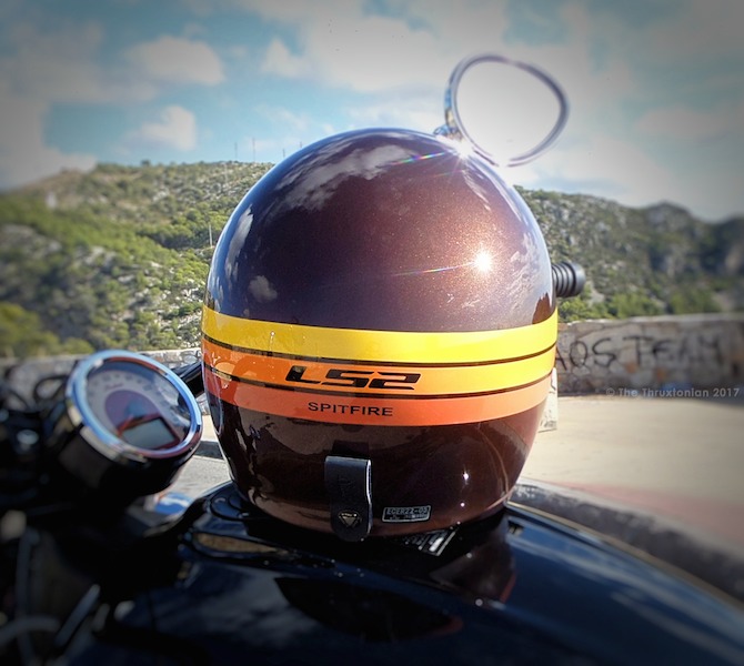 The Thruxtonian: Gear Report: LS2 Spitfire OF599 helmet