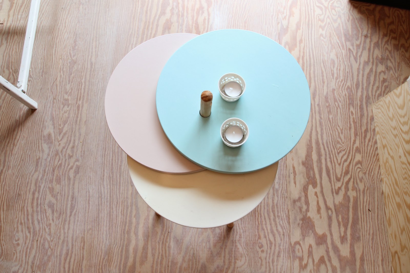 Of many kinds: Table for three: DIY