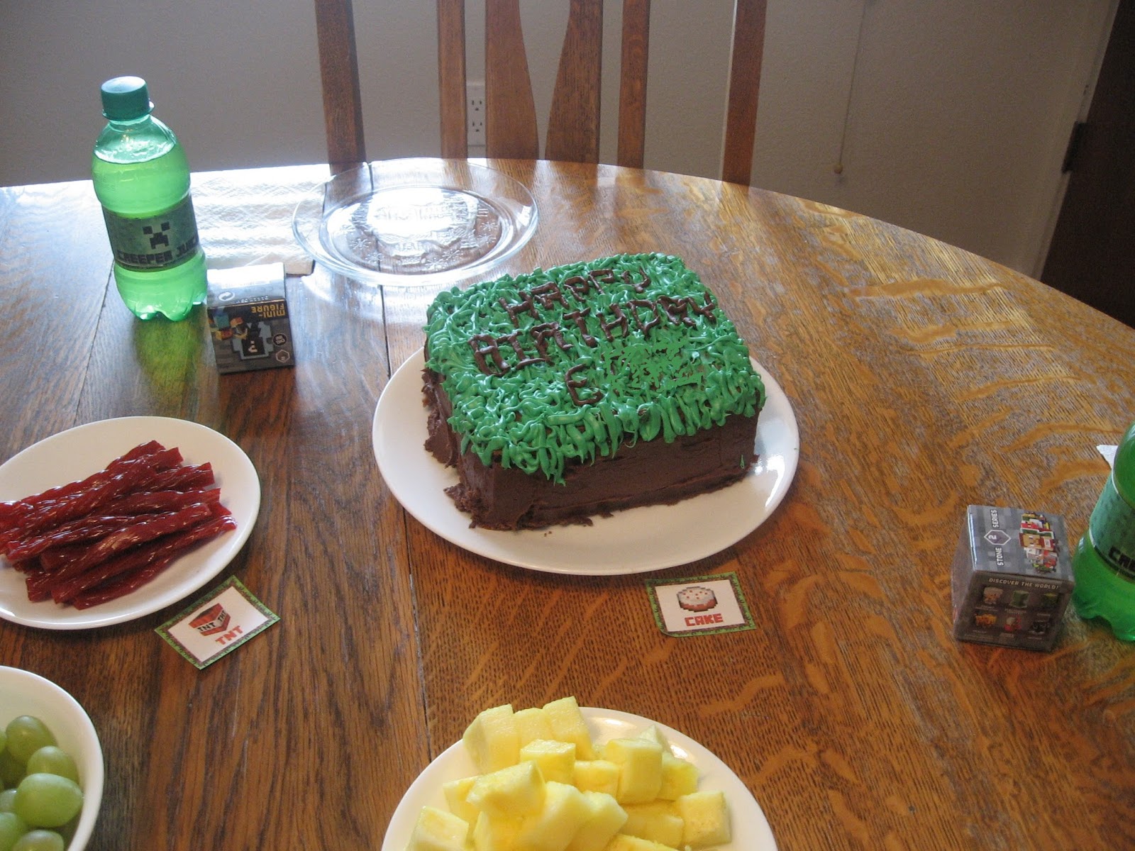 Almost Unschoolers: A Last Minute Minecraft Birthday
