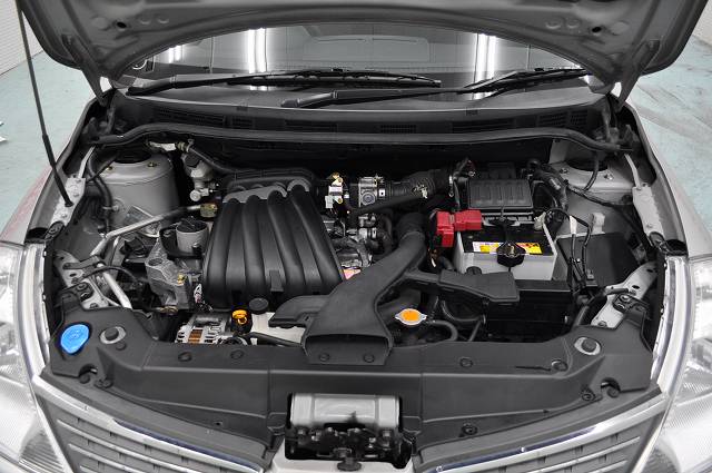 2006 Nissan Tiida Latio for Kenya|Japanese vehicles to the world