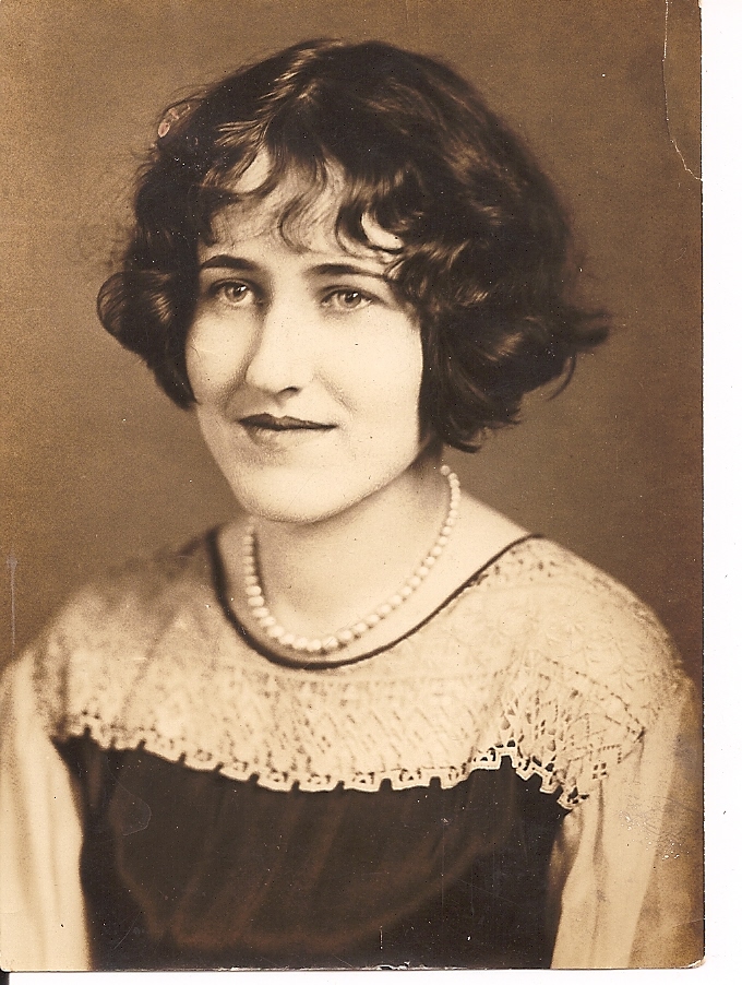 Jollett Etc.: Sports Center Saturday: Velma Davis Woodring