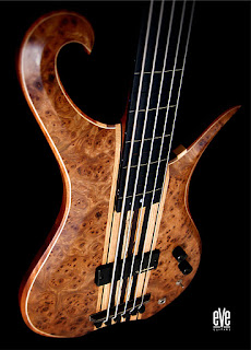 Eve Bass: Elite 5-String Fretless - 36" scale Bass