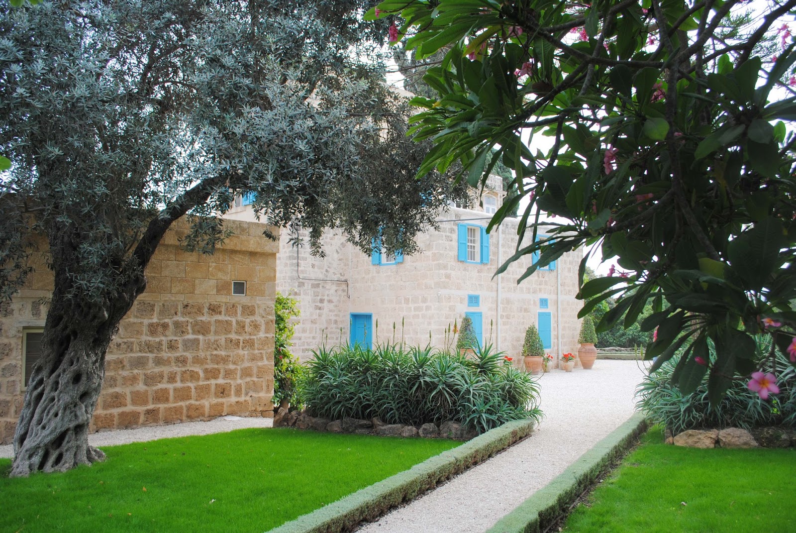 Through Picture: Acre (Akko): historical walled port city of Israel