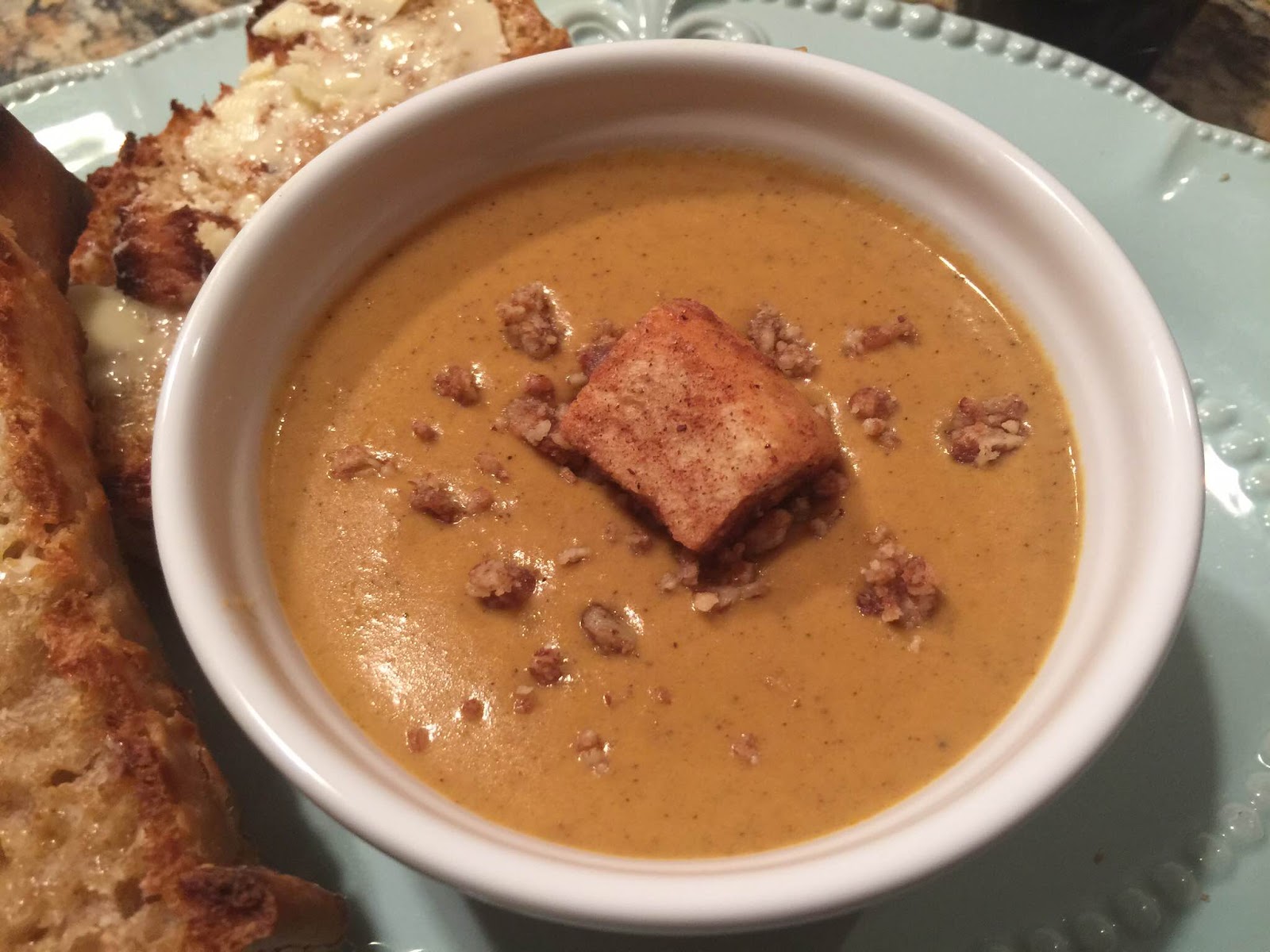 Kitchen Cheetahs: Copy Cat Kneader's Autumn Bisque Soup