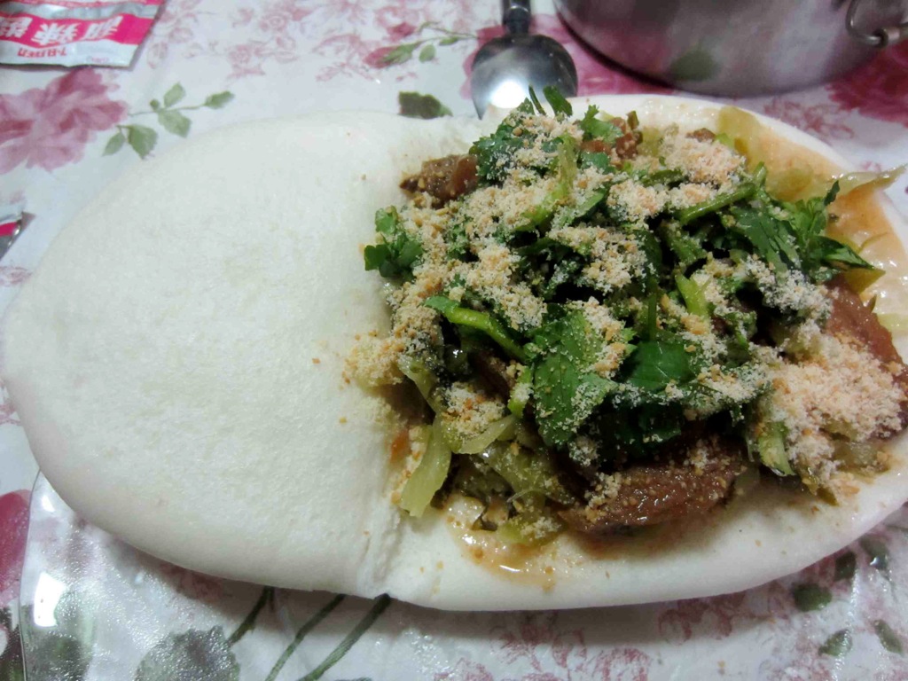 Manila Foodistas | Food, Lifestyle, Travel: Therese in Taiwan: Gua Bao 刮包