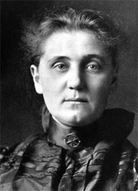 Julia Nava's Instagram, Twitter & Facebook on IDCrawl