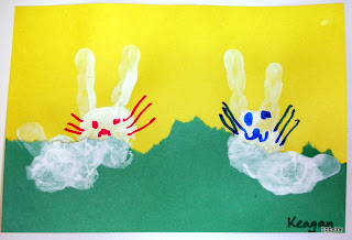 Tippytoe Crafts: Handprint Bunnies